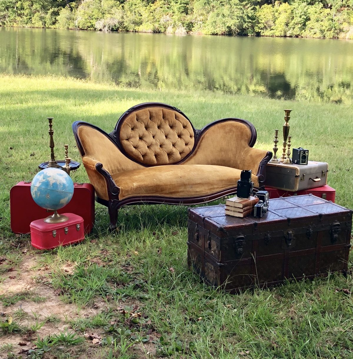 Red Bird Vintage Event Rentals - Georgia Bridal Show